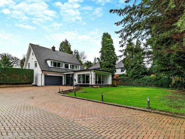 3 Bedroom Detached House For Sale In Hatch End