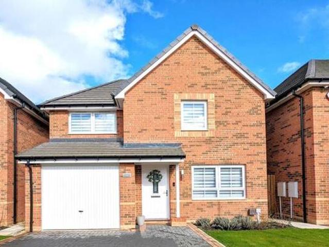 3 Bedroom Detached House For Sale In Hatfield