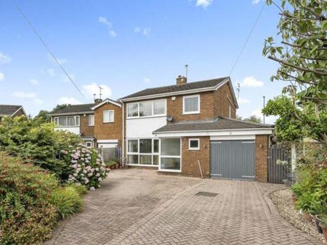 3 Bedroom Detached House For Sale In Hatfield