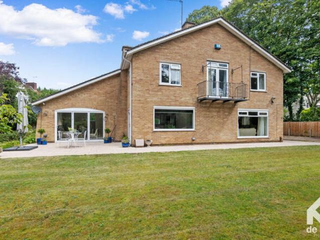 3 bedroom detached house for sale in Hatherley Road, Cheltenham, Gloucestershire, GL51