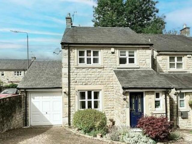 3 Bedroom Detached House For Sale In Hayfield