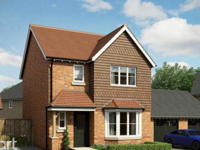 3 Bedroom Detached House For Sale In Hayfield Park