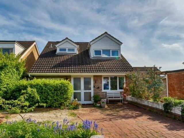 3 Bedroom Detached House For Sale In Hayling Island