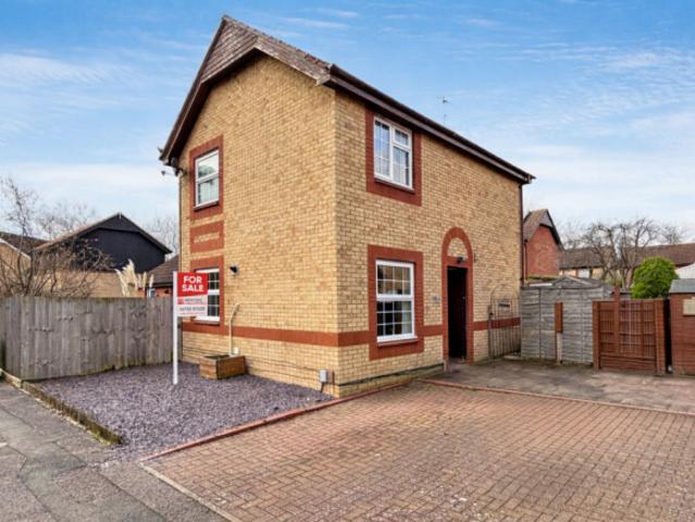 3 bedroom detached house for sale in Hazel Croft, Werrington, Peterborough, PE4