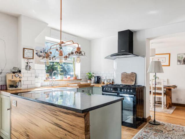3 bedroom detached house for sale in Hazlitt Croft, Cheltenham, Gloucestershire, GL51