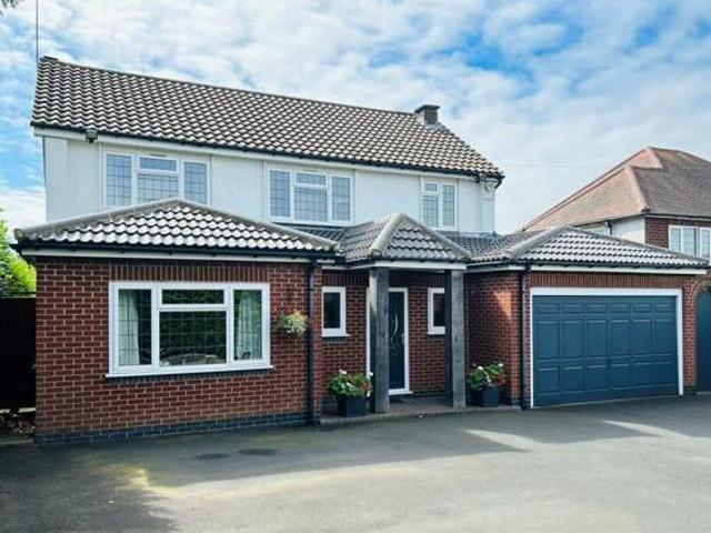 3 Bedroom Detached House For Sale In Halesowen