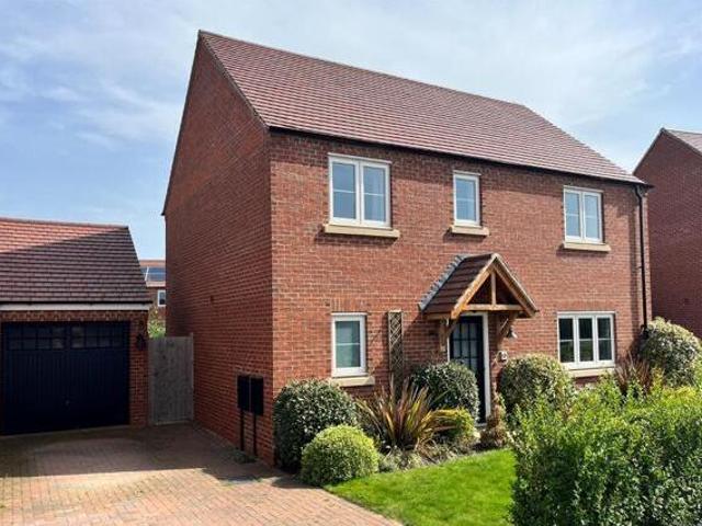 3 Bedroom Detached House For Sale In Hallow