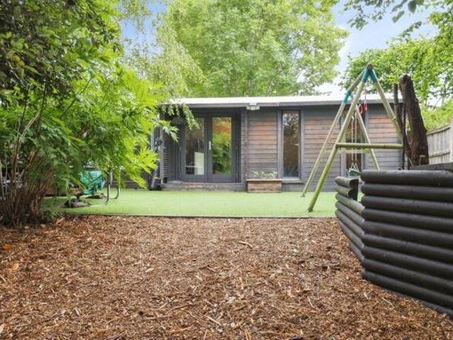 3 bedroom detached house for sale in Hambledon Drive, Wollaton, Nottingham, NG8
