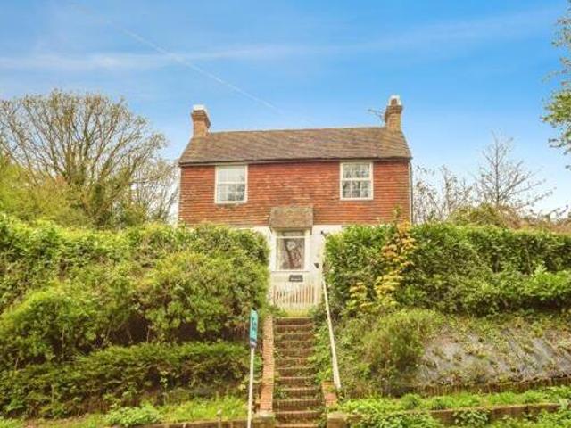 3 Bedroom Detached House For Sale In Hamstreet