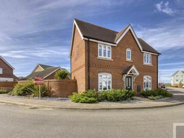 3 Bedroom Detached House For Sale In Hampden View
