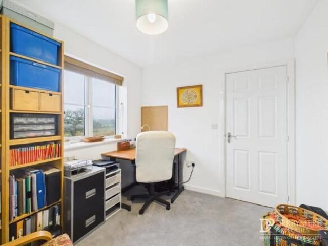 3 bedroom detached house for sale in Hare Edge Drive, Oakwood, Derby, DE21