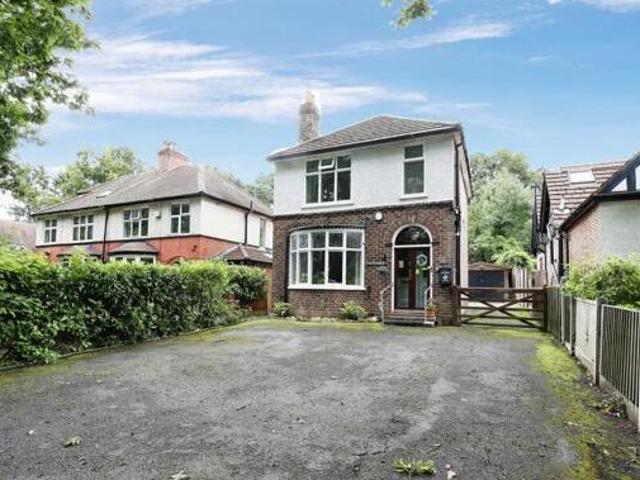 3 Bedroom Detached House For Sale In Hartford