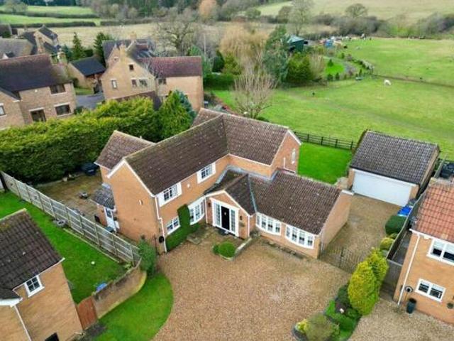 3 Bedroom Detached House For Sale In Hartwell