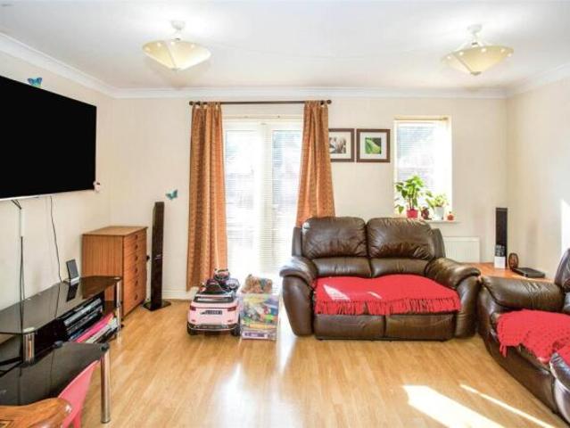 3 bedroom detached house for sale in Heyes Drive, Southampton, Hampshire, SO19