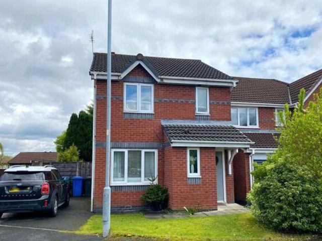 3 Bedroom Detached House For Sale In Heywood, Greater Manchester
