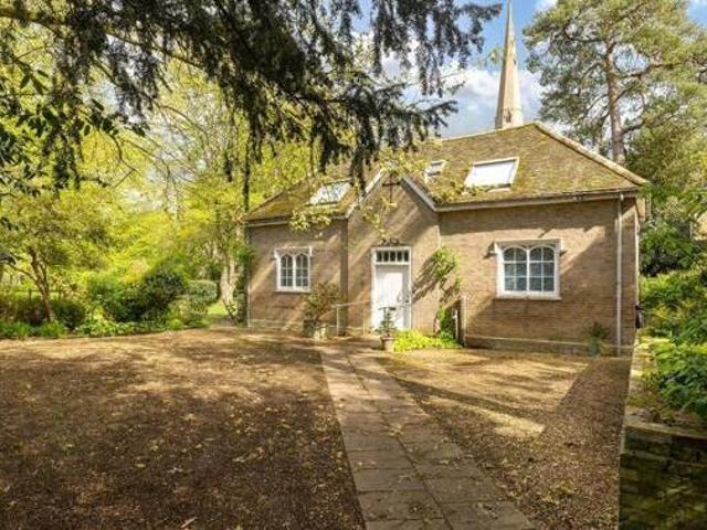 3 Bedroom Detached House For Sale In Hemingford Abbots, Huntingdon