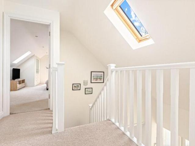 3 bedroom detached house for sale in Hermitage Close, Oadby, Leicester, LE2