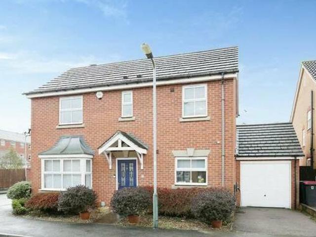 3 bedroom detached house for sale in Herring Road Atherstone CV9