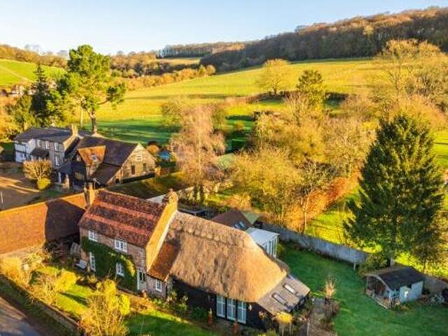 3 Bedroom Detached House For Sale In High Wycombe, Buckinghamshire
