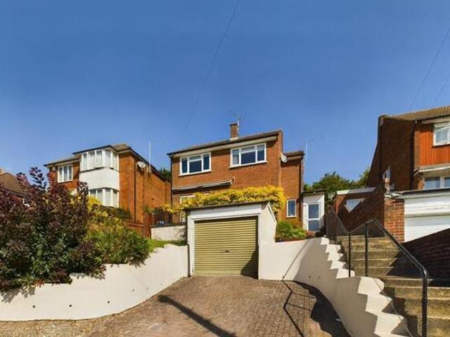 3 Bedroom Detached House For Sale In High Wycombe