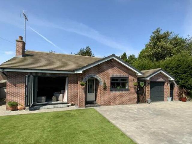 3 Bedroom Detached House For Sale In High Crompton