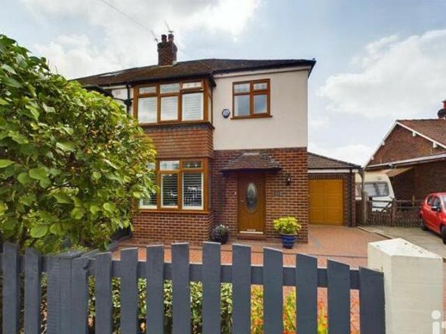 3 Bedroom Detached House For Sale In High Lane, Stockport