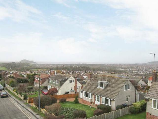 3 bedroom detached house for sale in Highfield Road WestonSuperMare BS24