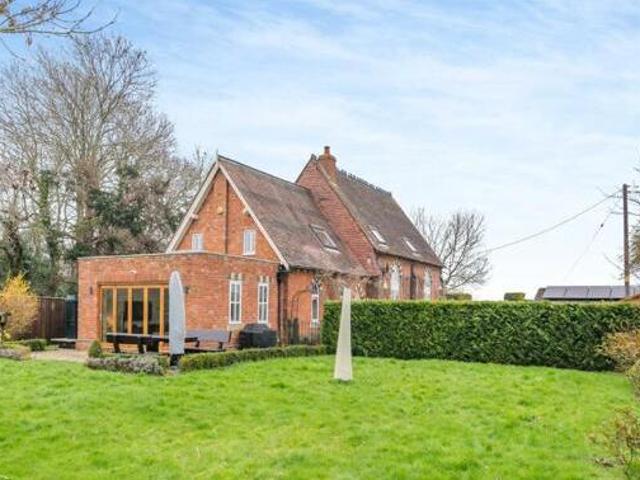 3 Bedroom Detached House For Sale In Highleadon