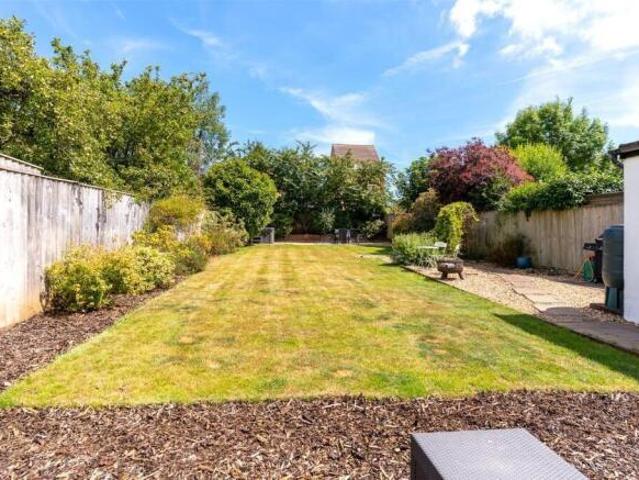3 bedroom detached house for sale in Hill Barton Road, Exeter EX1 3PW, EX1