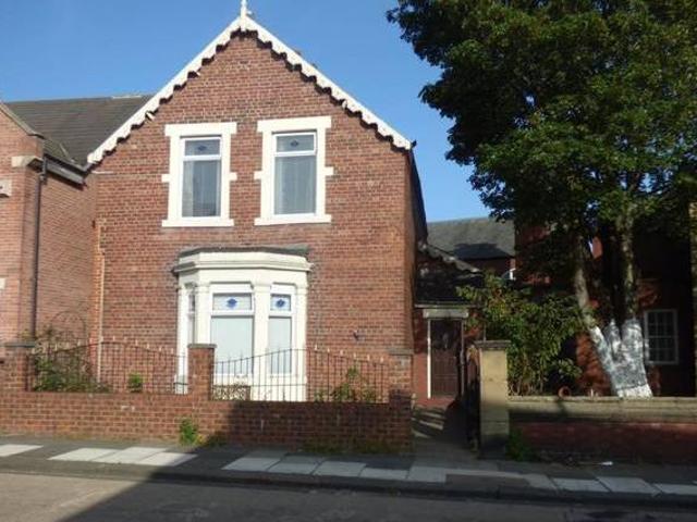 3 bedroom detached house for sale in Hill Street Jarrow Tyne and Wear NE32 5HU NE32
