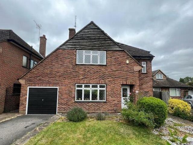 3 Bedroom Detached House For Sale In Hillingdon