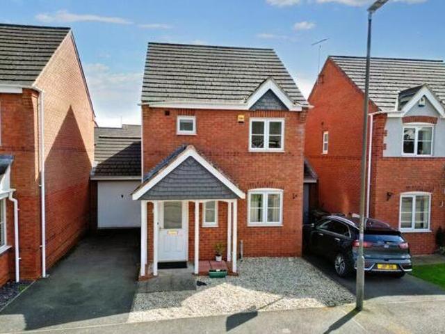 3 Bedroom Detached House For Sale In Hilton