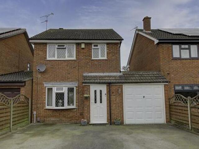 3 Bedroom Detached House For Sale In Hinckley
