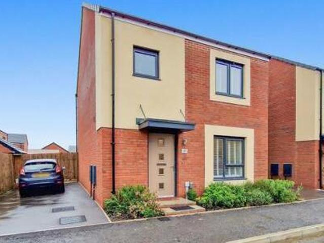 3 Bedroom Detached House For Sale In Hutton