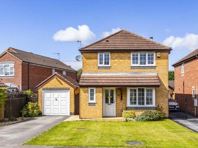 3 Bedroom Detached House For Sale In Hucknall, Nottingham