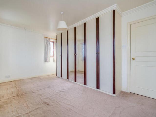 3 bedroom detached house for sale in Hunsworth Lane, East Bierley, BD4