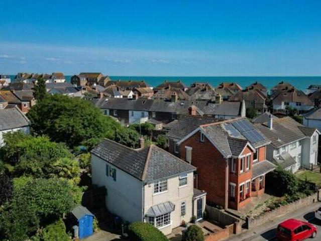 3 Bedroom Detached House For Sale In Hythe