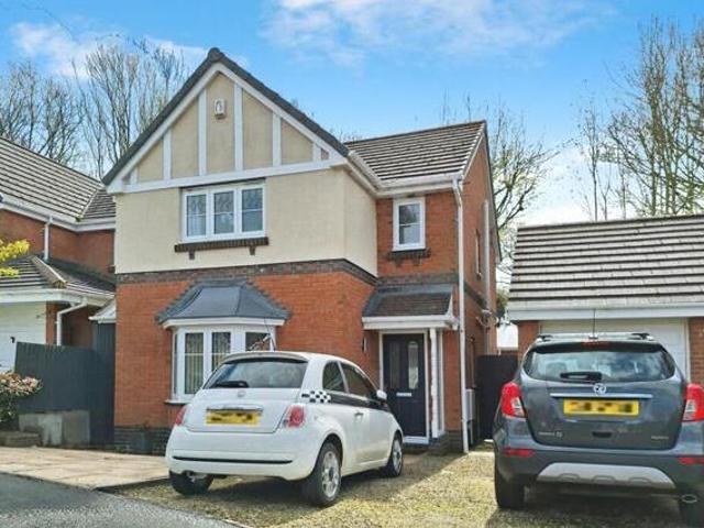 3 Bedroom Detached House For Sale In Hyde, Greater Manchester