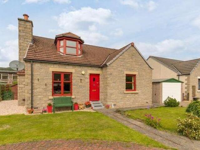 3 Bedroom Detached House For Sale In Innerleithen