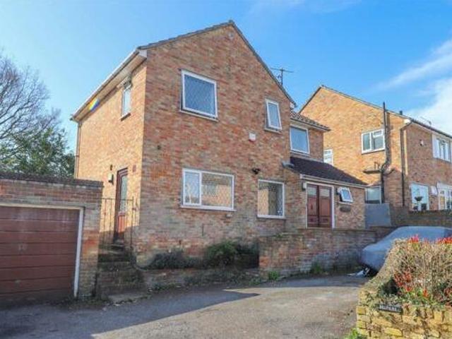 3 Bedroom Detached House For Sale In Ickenham