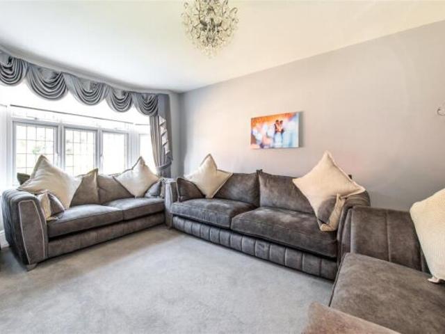3 bedroom detached house for sale in Irwell Road, Maidstone, Kent, ME17
