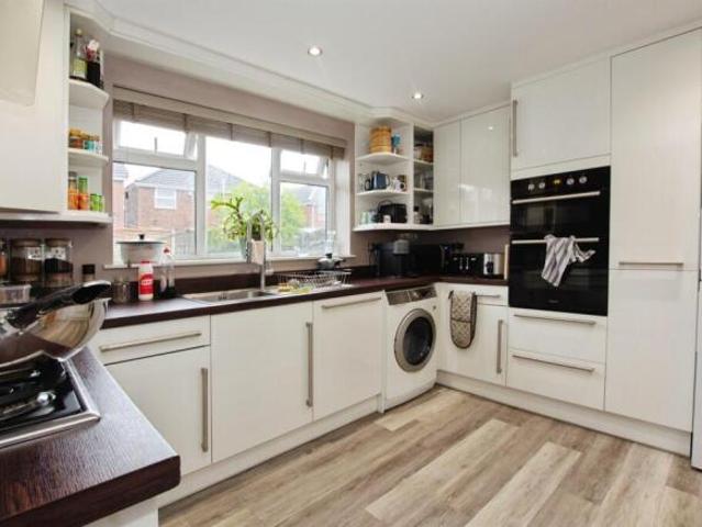 3 bedroom detached house for sale in Japonica Drive, Nottingham, NG6