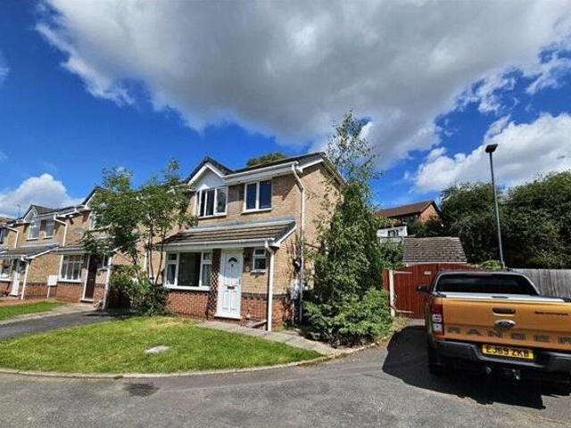 3 Bedroom Detached House For Sale In Oakwood