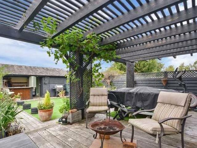 3 bedroom detached house for sale in Old Beams Yard Brenzett Romney Marsh Kent TN29