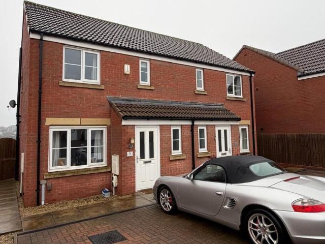 3 bedroom semi detached house for sale in Orchid Close, Kippax, Leeds, LS25