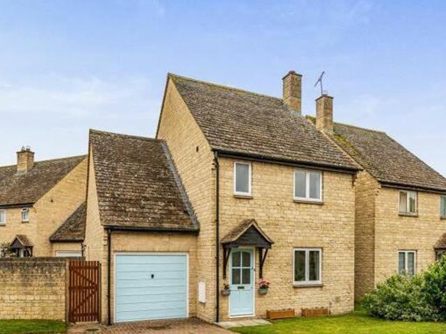 3 Bedroom Detached House For Sale In Oxfordshire