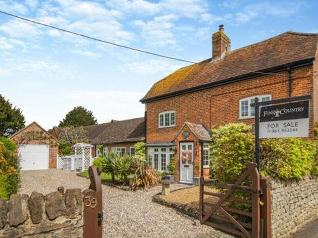 3 Bedroom Detached House For Sale In Oxfordshire