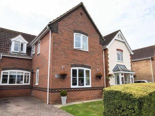 3 Bedroom Detached House For Sale In Louth