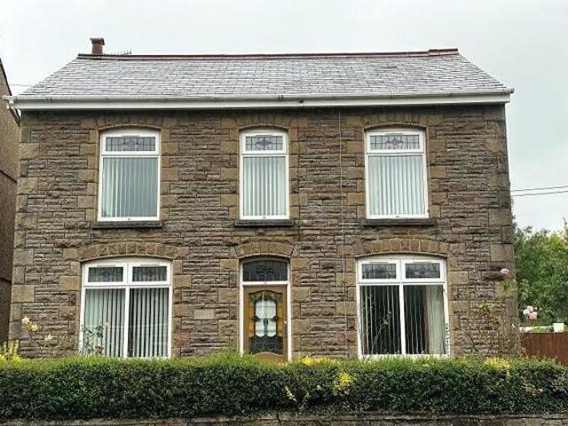 3 Bedroom Detached House For Sale In Lower Cwmtwrch