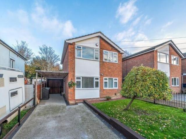 3 bedroom detached house for sale in Lower New Road, West End, Southampton, Hampshire, SO30